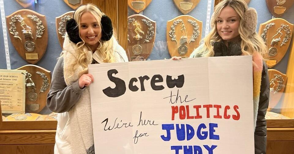 Judge Judy says Haley is 'real deal'