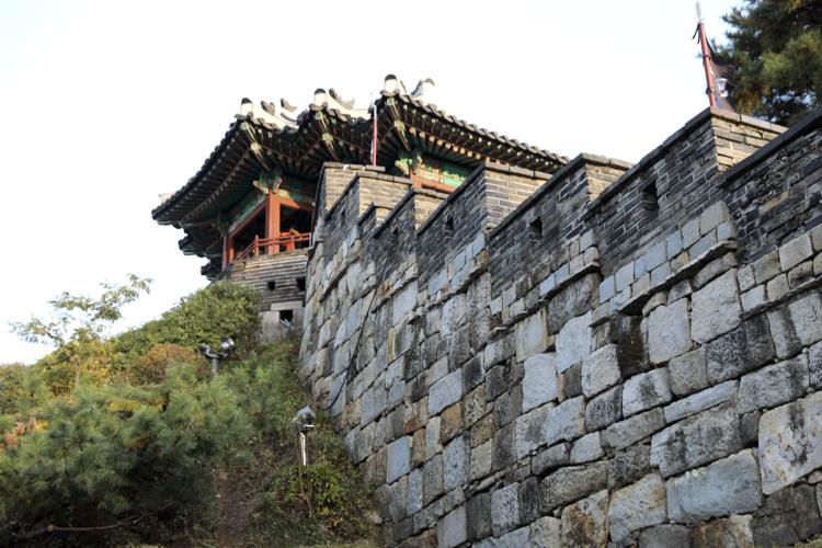 T&D freelance photographer documents return trip to 'beautiful' Suwon ...