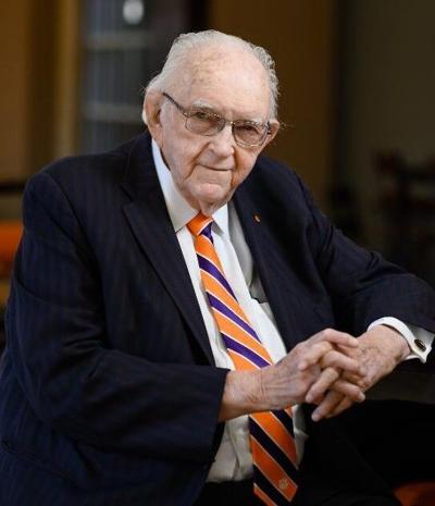 Parris receives Clemson’s Distinguished Service Award