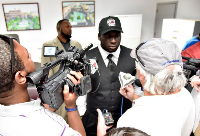 Jabari Ellis will be a Gamecock; former Lake Marion standout announces ...