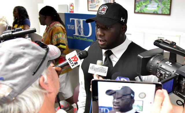 Jabari Ellis will be a Gamecock; former Lake Marion standout announces ...