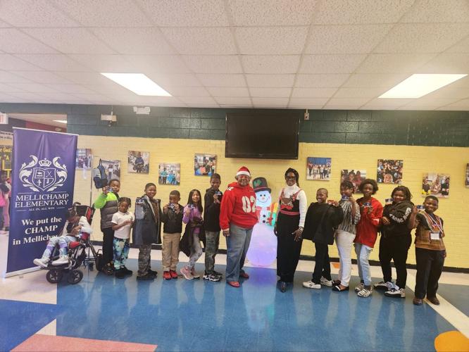 Edisto, Mellichamp, Sheridan students receive gifts