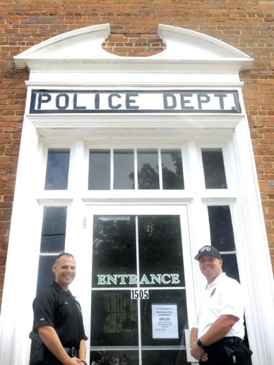 Springfield hires new police chief, 3 new officers