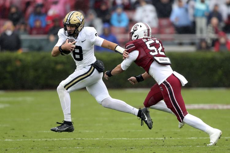 Gamecocks win 15th straight over Vanderbilt 47-6