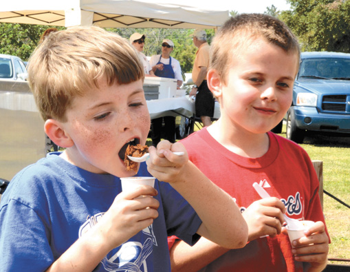 Barbecue brings together flavors, families