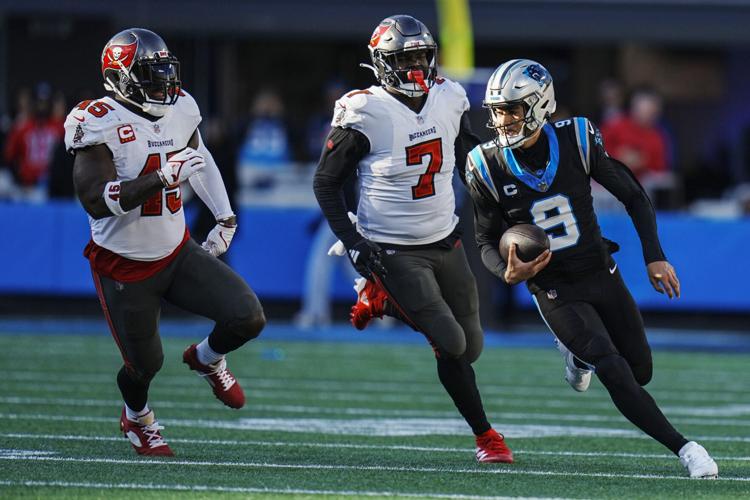 Panthers blanked as Buccaneers clinch NFC South title