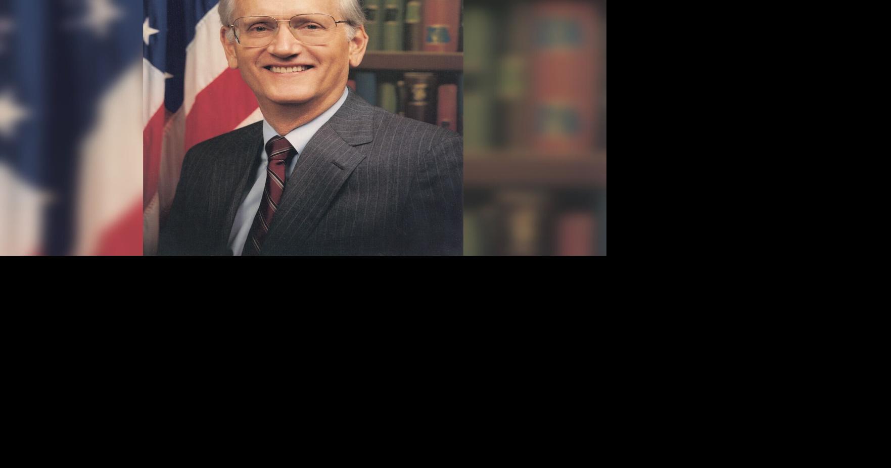 Former FBI Director, Baylor Grad William Sessions Dies at 90 | Issues ...