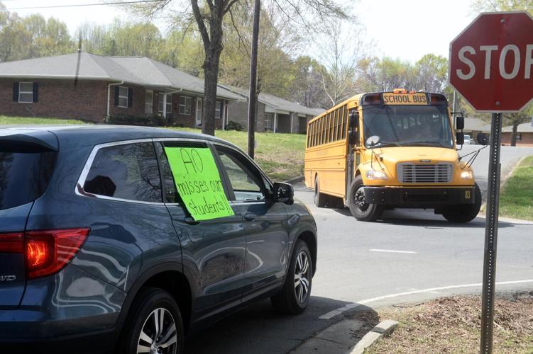 PHOTOS: Altamahaw Ossipee Elementary school staff parade supports ... PHOTOS: Altamahaw Ossipee Elementary school staff parade supports ...