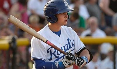 Year after learning of mom's disease, Royals catcher senses new ...