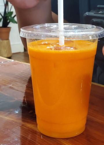 New juice bar opens in downtown Burlington | News | thetimesnews.com