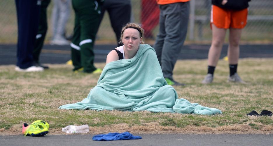 Photos: Track Invitational | News | thetimesnews.com