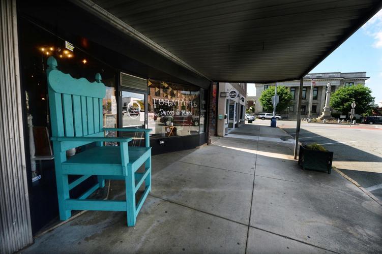 PHOTOS: Quiet and empty downtown Graham amid the coronavirus pandemic ...