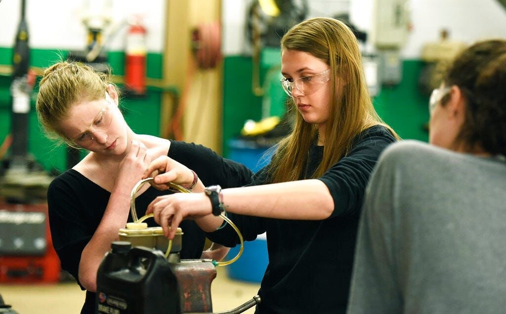 All-girls auto shop class builds skills, confidence | News ...