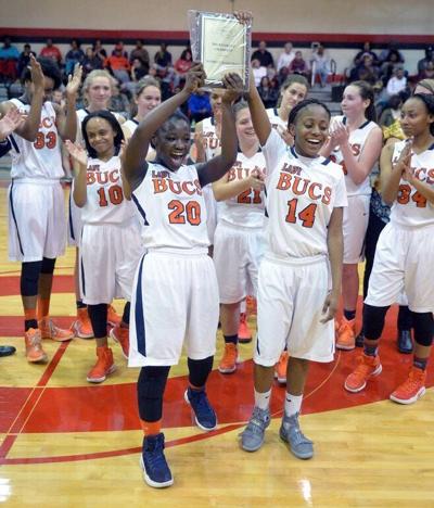 Buccaneers bury Red Devils early | Sports | thetimesnews.com