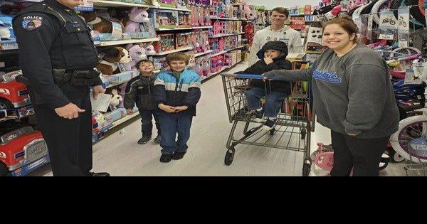 Corbin Police Dept. hosts Shop With a Cop event | Local News ...