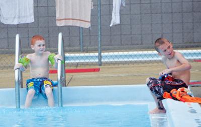 Swimming season opens with a splash | Local News | thetimestribune.com