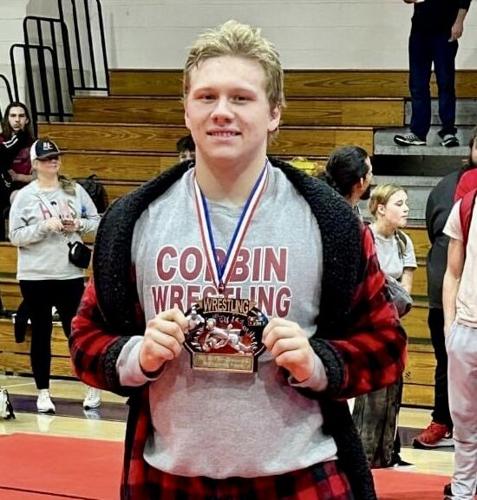 Redhound wrestling shines during SEKC Tournament | Sports ...