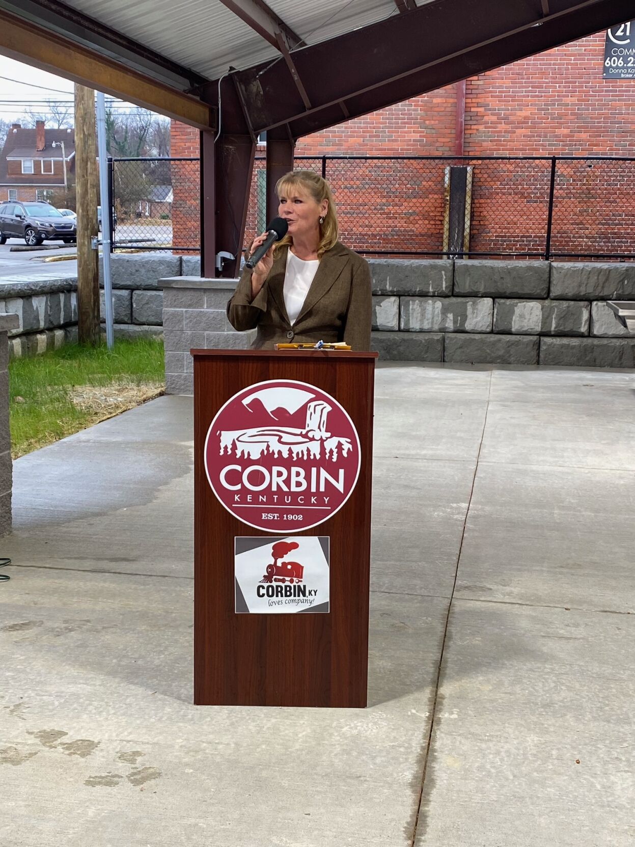 Long-time Corbin tourism director resigning to head Cumberland Falls ...