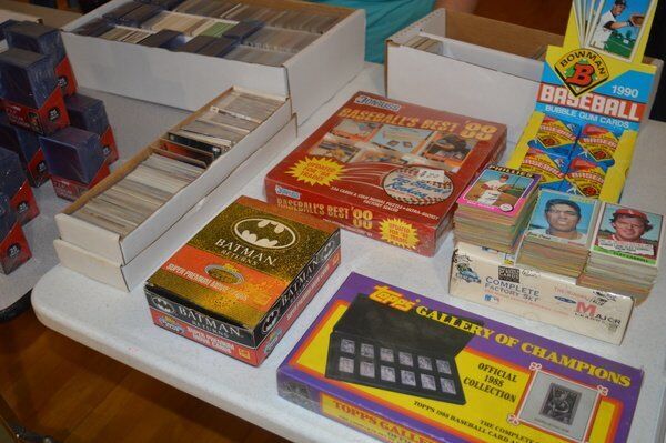 Trading card collectors gather | Local News | thetimestribune.com