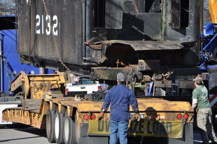 L&N 2132 coal tender and caboose arrive | Gallery | thetimestribune.com