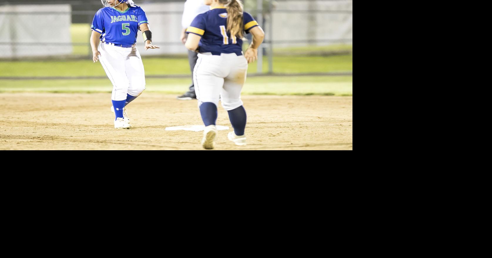 IN THE CLUTCH: Becca Riley’s two-run double gives North Laurel a 2-1 ...