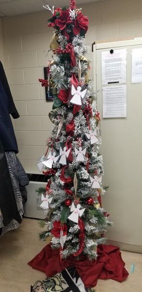 Sponsors needed for children and families in Angel Tree project | Local ...