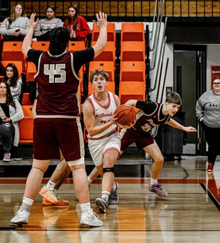 Yellow Jackets fall after heartbreaking buzzer beater, 69-68 | Sports ...
