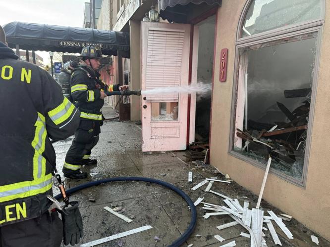 Multi-agency crews battle downtown London commercial fire | Local News ...