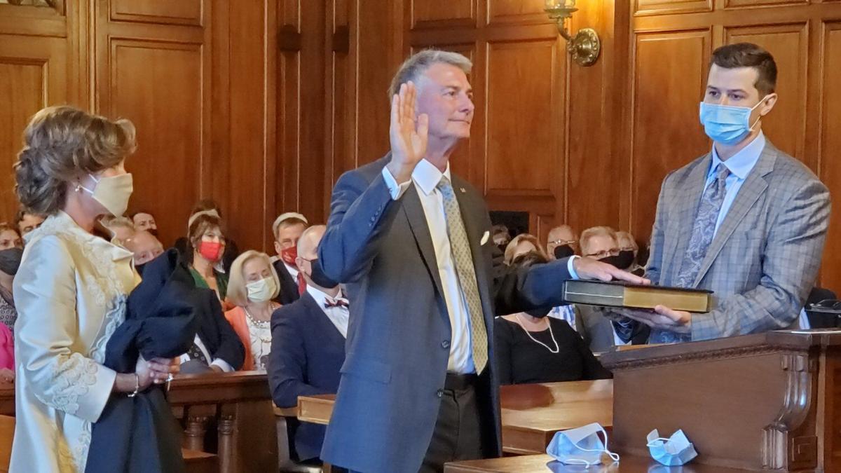 Memorable day: Justice has formal investiture after being married ...