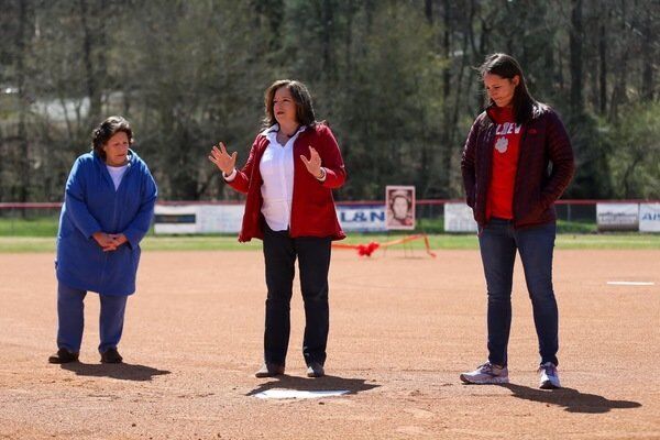 Corbin softball field dedicated in honor of legendary Mary Weddle Hines ...