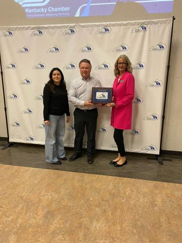 Southern Kentucky Chamber of Commerce welcomes representative from Kentucky Chamber | News ...