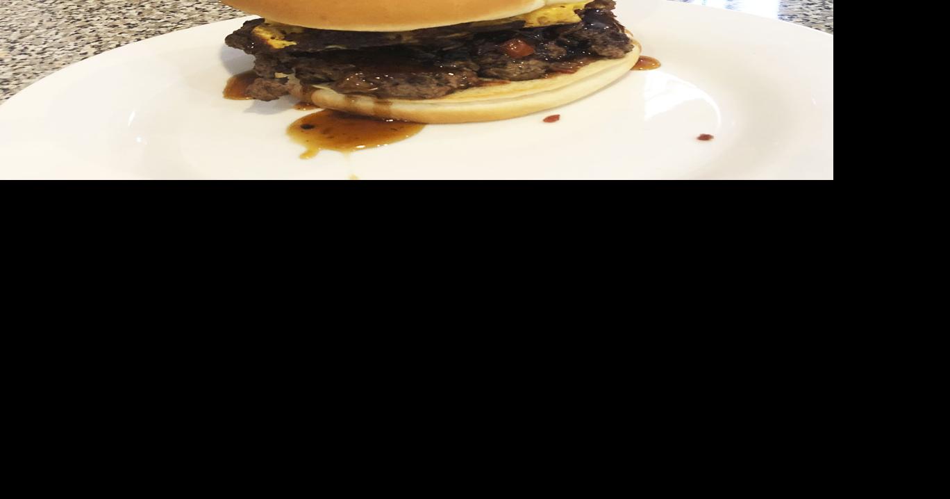 BURGER WEEK: JonEvan Jack's 'Holy Mac' comes topped with mac & cheese ...