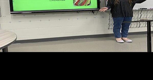 CHS student helps Corbin Primary School students plant garden | Local ...