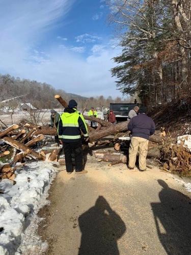 Corbin firefighters lend helping hand in winter weather cleanup | Local ...