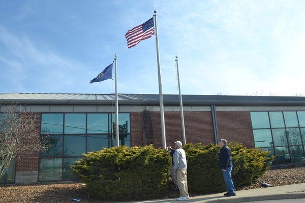 Corbin veteran donates flags to wellness center | Local News ...