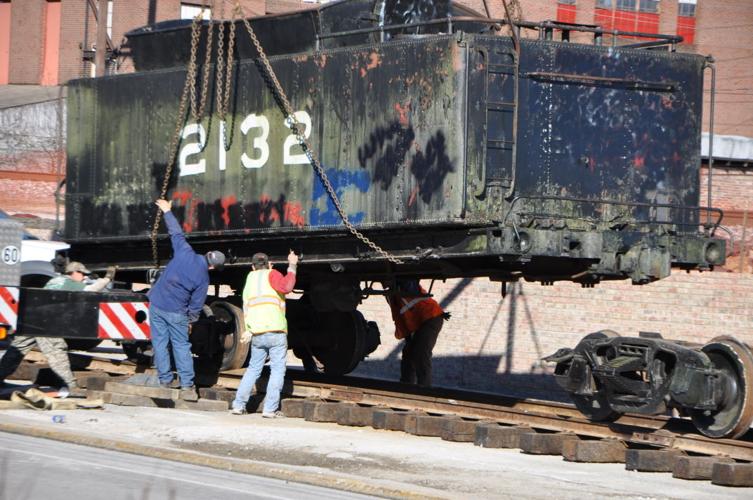 L&N 2132 coal tender and caboose arrive | Gallery | thetimestribune.com