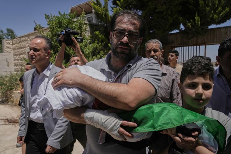 Israeli troops kill 7-month-old baby in West Bank, Palestinian ...