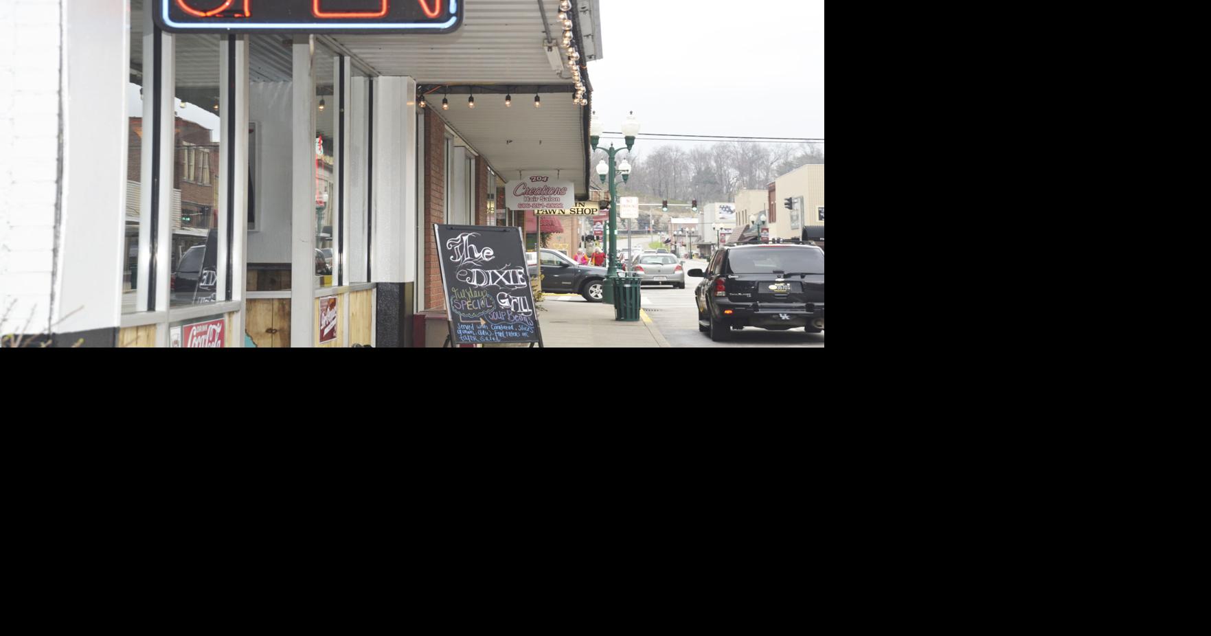 OPENING DAY: Root Beer Stand, Dixie Grill welcomed customers Tuesday ...