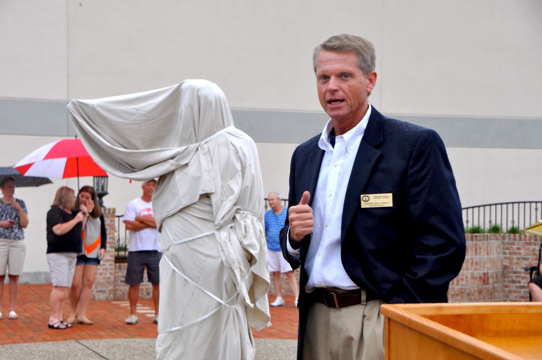 SLIDESHOW: Colonel Sanders statue unveiled during ceremony | News ...