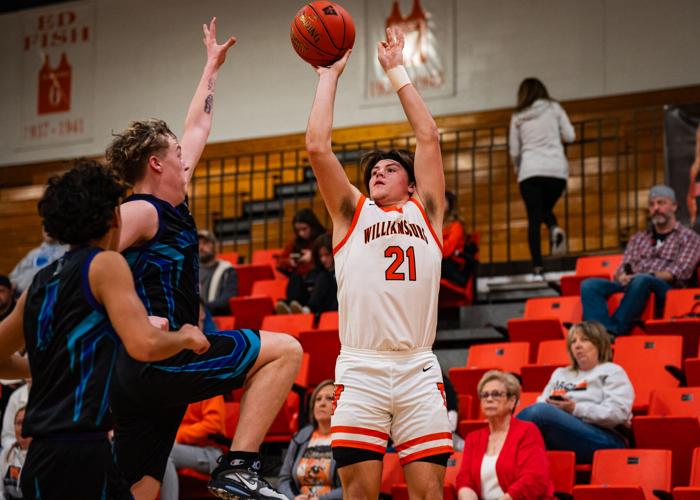 Three players score 20-plus points during Williamsburg’s 80-67 comeback ...