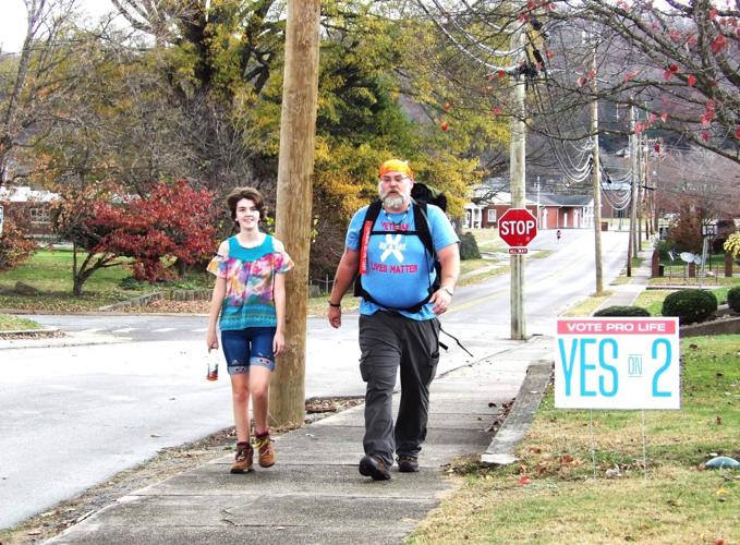 Man walks from Corbin to Barbourville for veteran suicide awareness ...