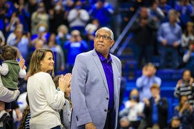 Tubby Smith, Tennessee standout Lofton named SEC Legends | Sports ...