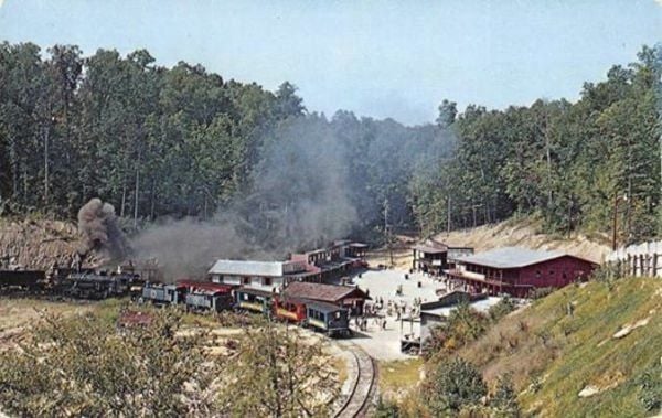 Tombstone Junction holds fond memories of classic performers, staged ...