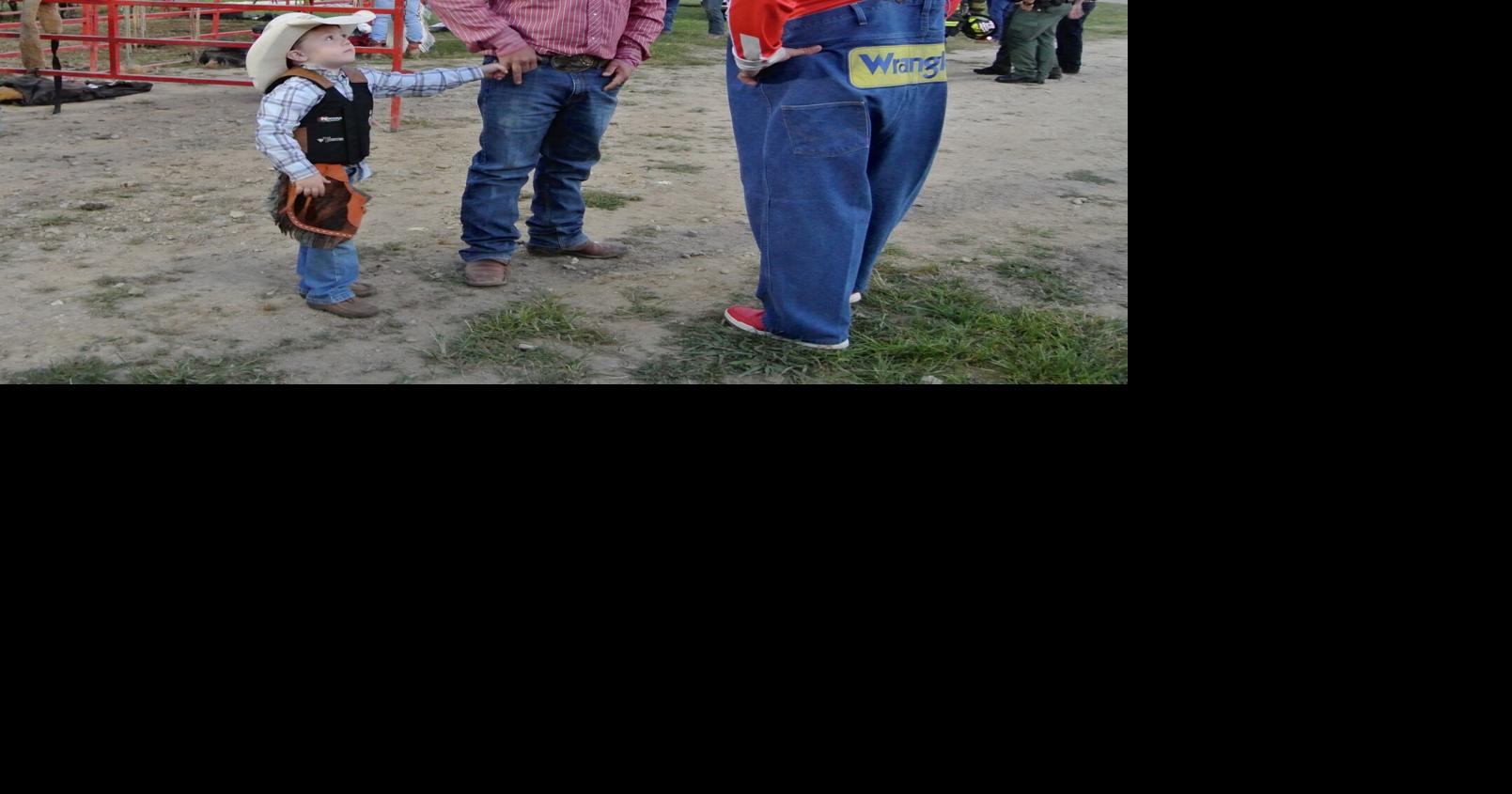 Man vs Beast at the Spur ‘N S Rodeo this Weekend | Community News ...