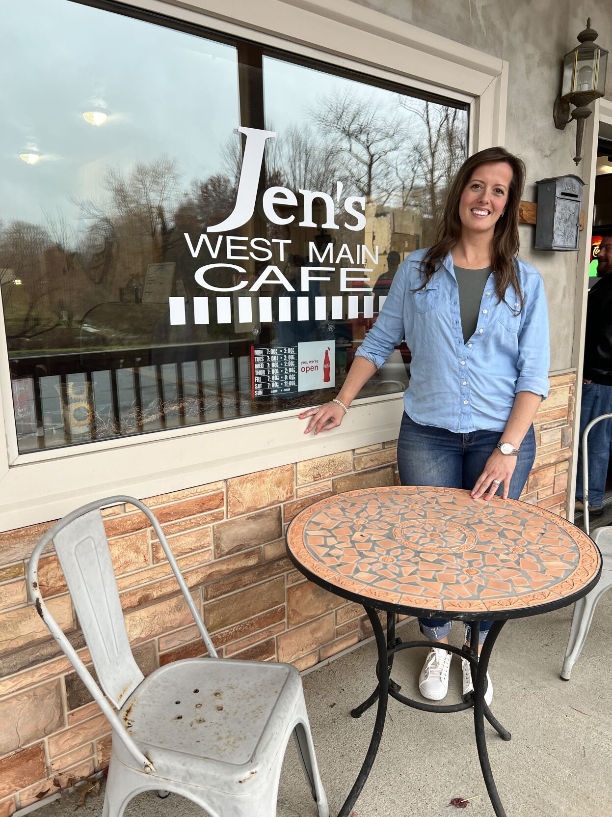 Jen's Cafe family style | Community News | thetomahawk.com