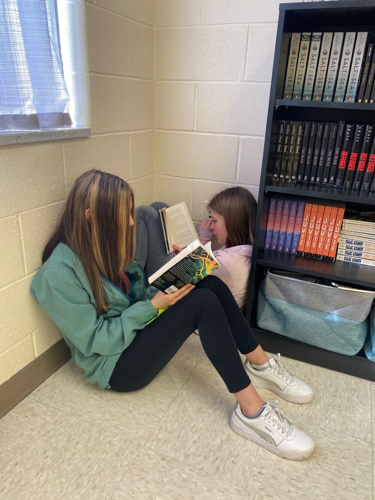 Johnson County Middle School book club awarded $30,000 | | thetomahawk.com