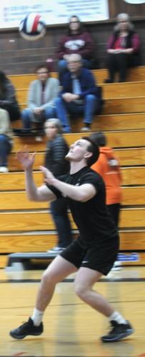 Bruins get a huge early season win over cougars | Sports | theunion.com