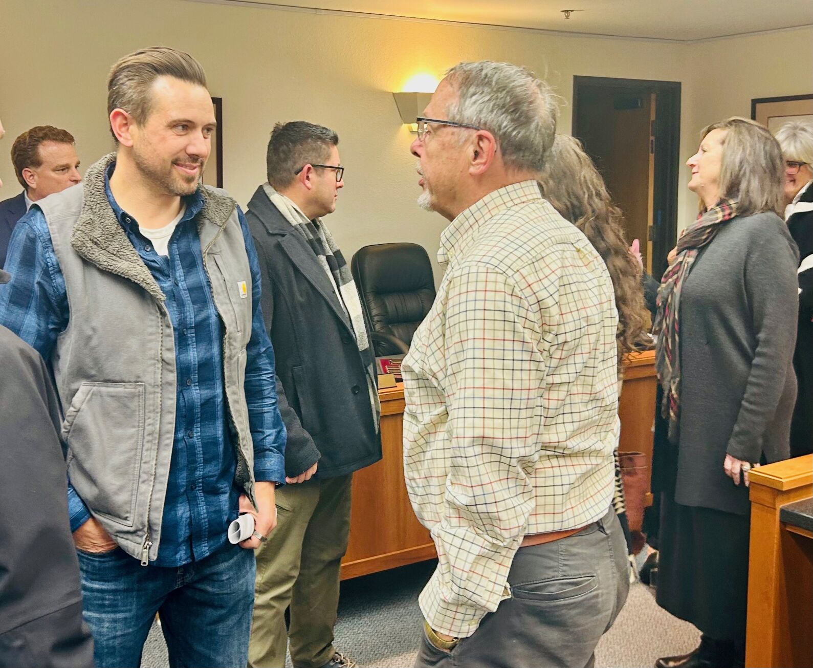 Hodge steps up to serve as mayor: Reorganization of Grass Valley City ...