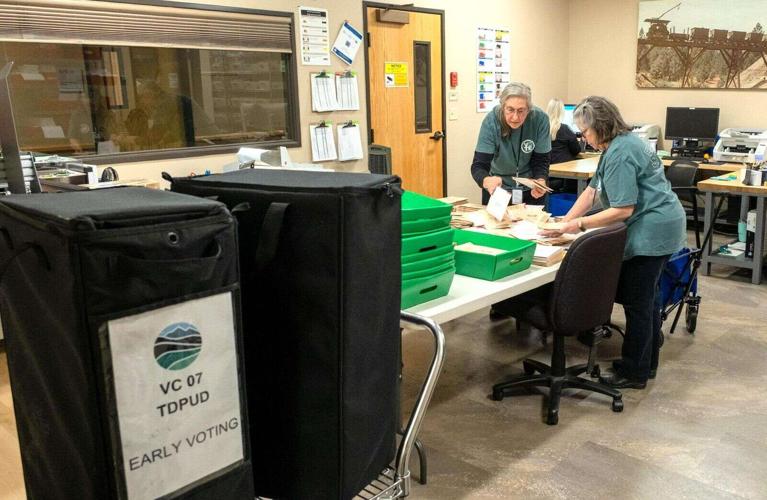 Counting the vote: Elections officials work to tabulate final tally ...