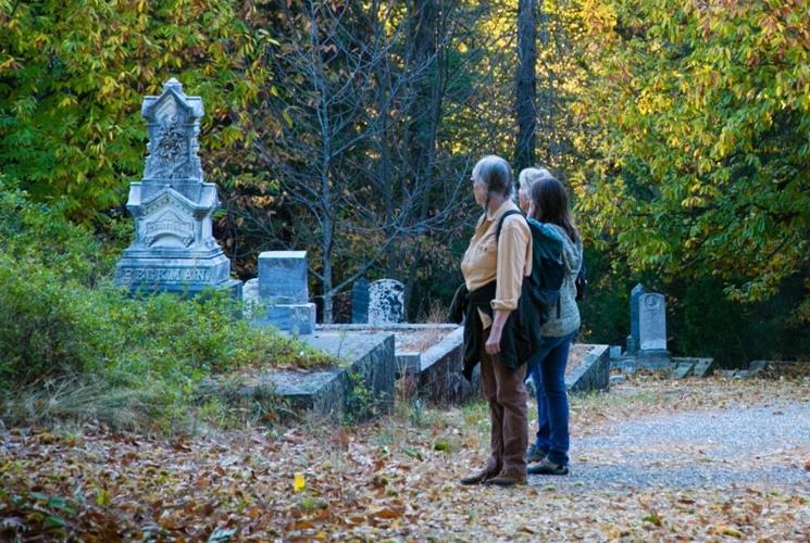 A walk on the wild side: Folk Trails Hiking Club to lead cemetery tour ...